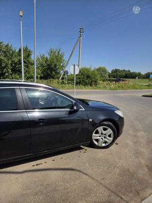Melns Opel Insignia 2011 Panevēža, ar dzinēja tilpumu 1.96 L un nobraukumu 303 tūkst. km par 3200 €, foto 11 vietnē AUTOMOTO.COM.LV
