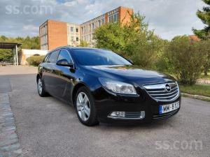 Black Opel Insignia 2011 in Riga, with an engine capacity of 2.00 L and mileage of 344 thousand km for 3200 €, photo  on AUTOMOTO.COM.LV