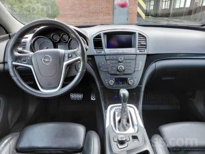 Черный Опель Инсигния 2011 в Рига, объемом двигателя 2.00 л и пробегом 344 тыс. км за 3200 €, фото 6 на AUTOMOTO.COM.LV