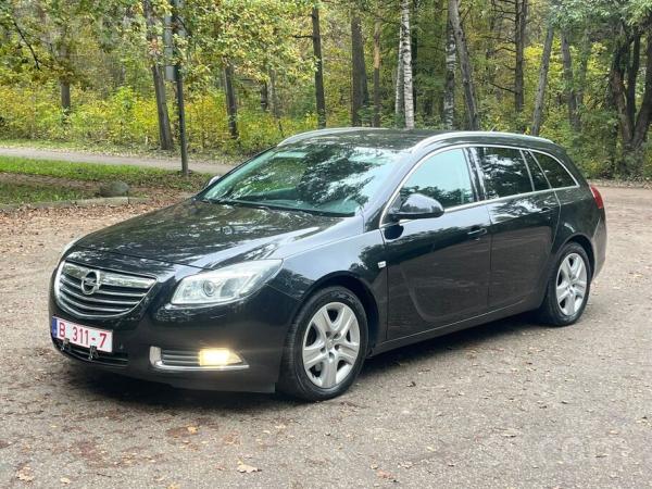 Opel Insignia 2011 Rīga vietnē Melns Opel Insignia 2011 Rīga, ar dzinēja tilpumu 2.00 L un nobraukumu 0 tūkst. km par 3499 €, foto 1 vietnē AUTOMOTO.COM.LV