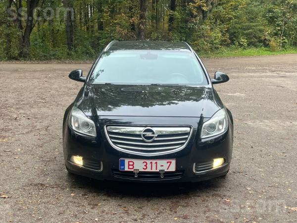 Opel Insignia 2011 Rīga vietnē Melns Opel Insignia 2011 Rīga, ar dzinēja tilpumu 2.00 L un nobraukumu 0 tūkst. km par 3499 €, foto 9 vietnē AUTOMOTO.COM.LV