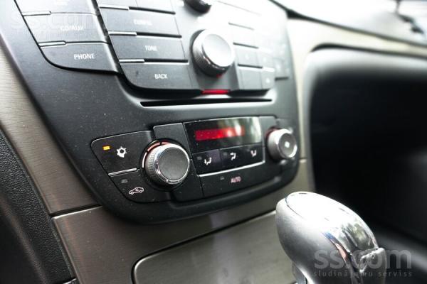 Melns Opel Insignia 2011 Rīga, ar dzinēja tilpumu 2.00 L un nobraukumu 353 tūkst. km par 4290 €, foto 11 vietnē AUTOMOTO.COM.LV