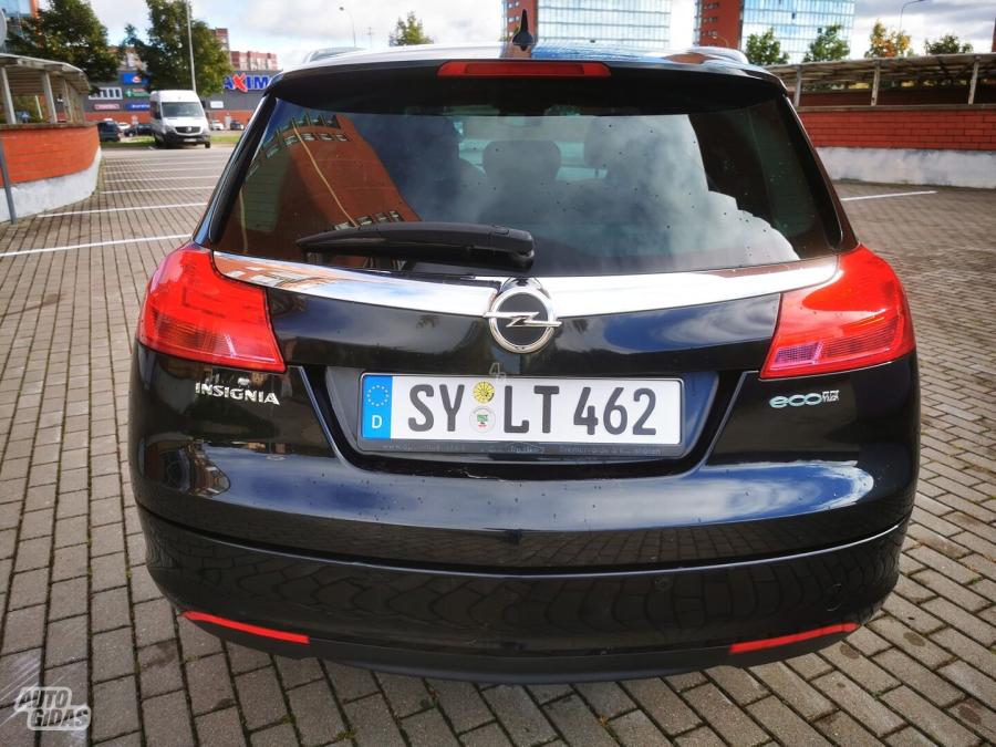 Black Opel Insignia 2011 in Klaipeda, with an engine capacity of 2.00 L and mileage of 209 thousand km for 3390 €, photo 6 on AUTOMOTO.COM.LV