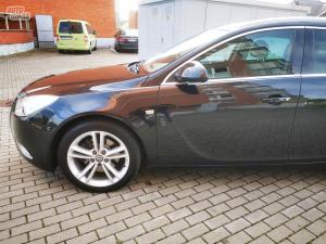 Black Opel Insignia 2011 in Klaipeda, with an engine capacity of 2.00 L and mileage of 209 thousand km for 3390 €, photo 10 on AUTOMOTO.COM.LV