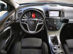 Black Opel Insignia 2011 in Klaipeda, with an engine capacity of 2.00 L and mileage of 209 thousand km for 3390 €, photo 19 on AUTOMOTO.COM.LV