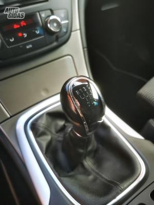 Black Opel Insignia 2011 in Klaipeda, with an engine capacity of 2.00 L and mileage of 209 thousand km for 3390 €, photo 26 on AUTOMOTO.COM.LV