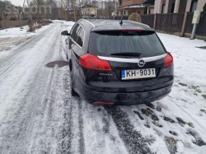 Black Opel Insignia 2012 in Riga, with an engine capacity of 2.00 L and mileage of 256 thousand km for 3650 €, photo 4 on AUTOMOTO.COM.LV