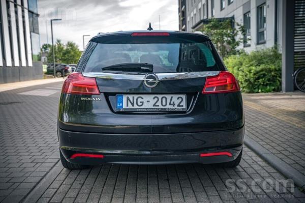 Melns Opel Insignia 2012 Rīga, ar dzinēja tilpumu 2.00 L un nobraukumu 0 tūkst. km par 2290 €, foto 5 vietnē AUTOMOTO.COM.LV