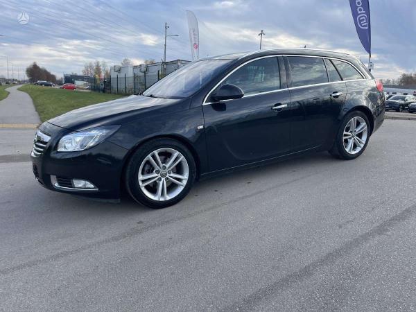 Black Opel Insignia 2012 in Kaunas, with an engine capacity of 2.00 L and mileage of 256 thousand km for 3950 €, photo 7 on AUTOMOTO.COM.LV