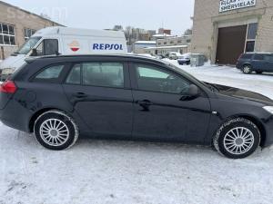 Black Opel Insignia 2012 in Rezekne, with an engine capacity of 2.00 L and mileage of 0 thousand km for 3350 €, photo 4 on AUTOMOTO.COM.LV