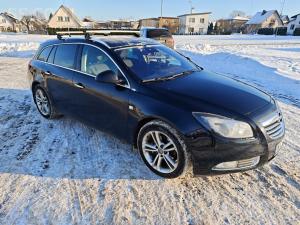 Black Opel Insignia 2012 in Cesis, with an engine capacity of 2.00 L and mileage of 351 thousand km for 4200 €, photo  on AUTOMOTO.COM.LV