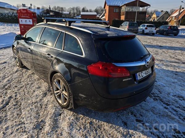 Melns Opel Insignia 2012 Cēsis, ar dzinēja tilpumu 2.00 L un nobraukumu 351 tūkst. km par 4200 €, foto 4 vietnē AUTOMOTO.COM.LV