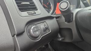 Black Opel Insignia 2012 in Riga, with an engine capacity of 2.00 L and mileage of 281 thousand km for 3950 €, photo 25 on AUTOMOTO.COM.LV