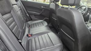 Black Opel Insignia 2012 in Riga, with an engine capacity of 2.00 L and mileage of 281 thousand km for 3950 €, photo 14 on AUTOMOTO.COM.LV