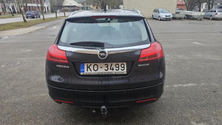 Black Opel Insignia 2012 in Riga, with an engine capacity of 2.00 L and mileage of 281 thousand km for 3950 €, photo 20 on AUTOMOTO.COM.LV