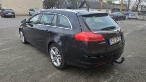 Black Opel Insignia 2012 in Riga, with an engine capacity of 2.00 L and mileage of 281 thousand km for 3950 €, photo 21 on AUTOMOTO.COM.LV