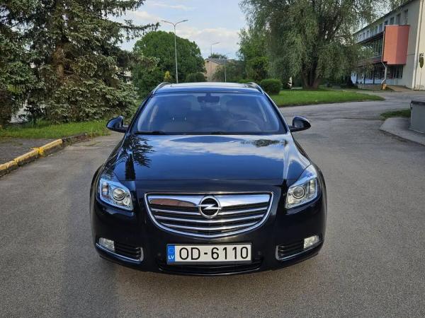 Melns Opel Insignia 2012 Jēkabpils, ar dzinēja tilpumu 2.00 L un nobraukumu 254 tūkst. km par 3800 €, foto 2 vietnē AUTOMOTO.COM.LV