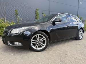 Black Opel Insignia 2012 in Vilnius, with an engine capacity of 1.96 L and mileage of 200 thousand km for 4444 €, photo 3 on AUTOMOTO.COM.LV