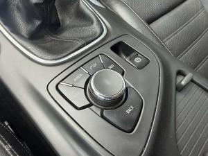 Black Opel Insignia 2012 in Vilnius, with an engine capacity of 1.96 L and mileage of 200 thousand km for 4444 €, photo 19 on AUTOMOTO.COM.LV