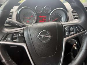 Black Opel Insignia 2012 in Vilnius, with an engine capacity of 1.96 L and mileage of 200 thousand km for 4444 €, photo 20 on AUTOMOTO.COM.LV