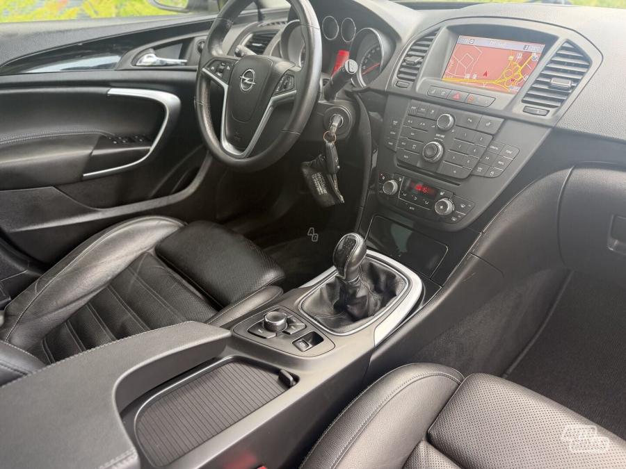 Melns Opel Insignia 2012 Viļņa, ar dzinēja tilpumu 2.00 L un nobraukumu 200 tūkst. km par 4444 €, foto 13 vietnē AUTOMOTO.COM.LV
