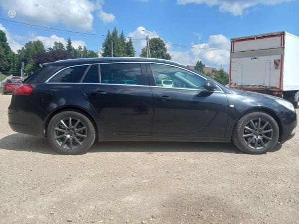Melns Opel Insignia 2012 Kelmė, ar dzinēja tilpumu 1.96 L un nobraukumu 266 tūkst. km par 3000 €, foto 7 vietnē AUTOMOTO.COM.LV