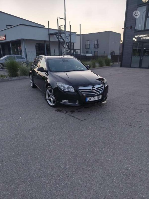 Melns Opel Insignia 2012 Kauņa, ar dzinēja tilpumu 1.96 L un nobraukumu 301 tūkst. km par 2899 €, foto 4 vietnē AUTOMOTO.COM.LV