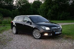 Melns Opel Insignia 2012 Rīga, ar dzinēja tilpumu 2.00 L un nobraukumu 305 tūkst. km par 3400 €, foto  vietnē AUTOMOTO.COM.LV