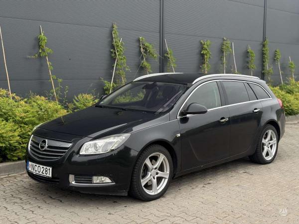 Melns Opel Insignia 2012 Viļņa, ar dzinēja tilpumu 1.96 L un nobraukumu 283 tūkst. km par 4700 €, foto 2 vietnē AUTOMOTO.COM.LV