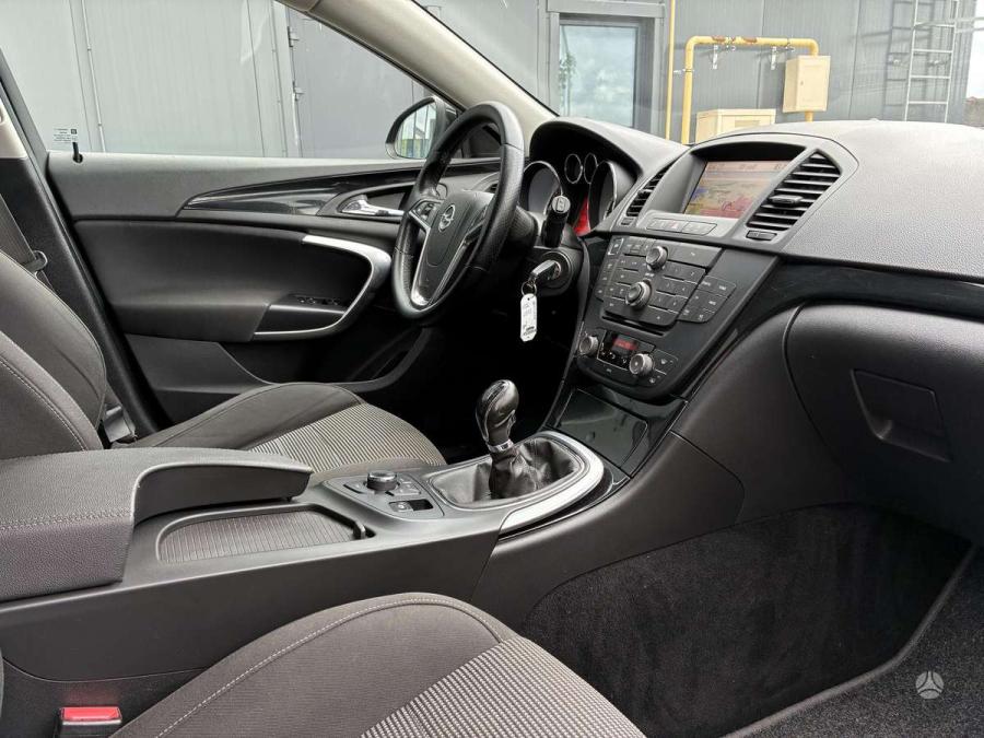 Melns Opel Insignia 2012 Šauļi, ar dzinēja tilpumu 1.96 L un nobraukumu 298 tūkst. km par 3750 €, foto 12 vietnē AUTOMOTO.COM.LV