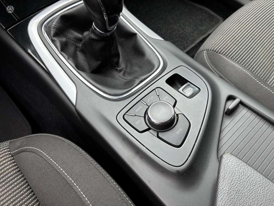 Melns Opel Insignia 2012 Šauļi, ar dzinēja tilpumu 1.96 L un nobraukumu 298 tūkst. km par 3750 €, foto 17 vietnē AUTOMOTO.COM.LV