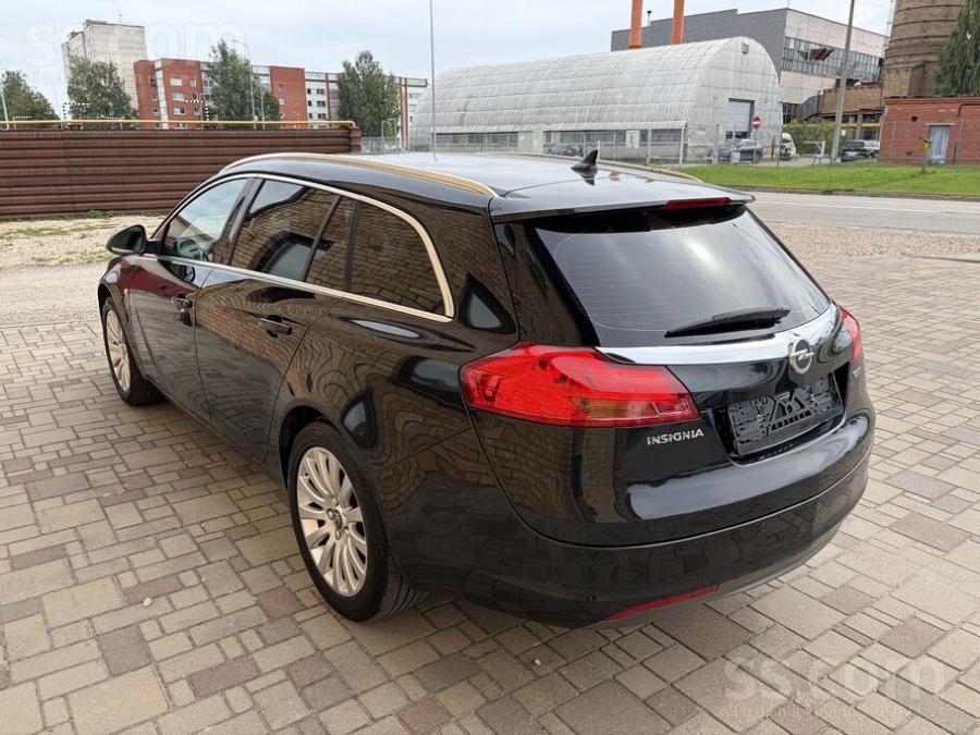 Melns Opel Insignia 2012 Jelgava, ar dzinēja tilpumu 2.00 L un nobraukumu 264 tūkst. km par 4950 €, foto 3 vietnē AUTOMOTO.COM.LV