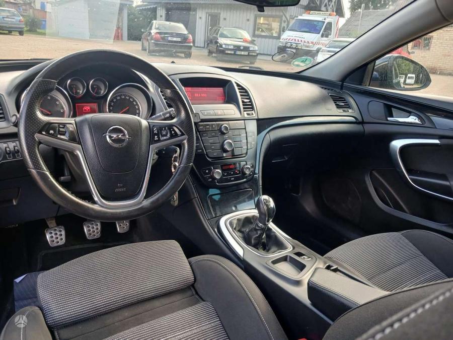 Melns Opel Insignia 2012 Kelmė, ar dzinēja tilpumu 1.96 L un nobraukumu 266 tūkst. km par 2200 €, foto 10 vietnē AUTOMOTO.COM.LV