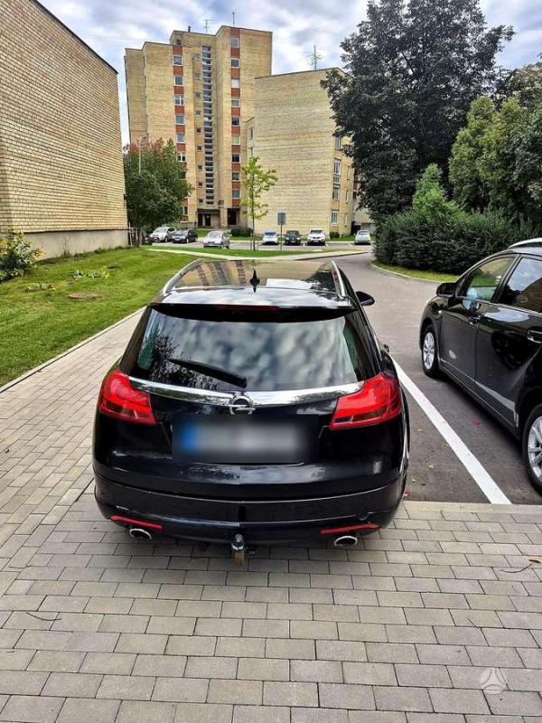 Опель Инсигния 2012 в Друскининкай на AUTOMOTO.COM.LV Черный Опель Инсигния 2012 в Друскининкай, объемом двигателя 1.96 л и пробегом 233 тыс. км за 5000 €, фото 6 на AUTOMOTO.COM.LV