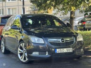 Melns Opel Insignia 2012 Viļņa, ar dzinēja tilpumu 1.96 L un nobraukumu 312 tūkst. km par 2500 €, foto  vietnē AUTOMOTO.COM.LV