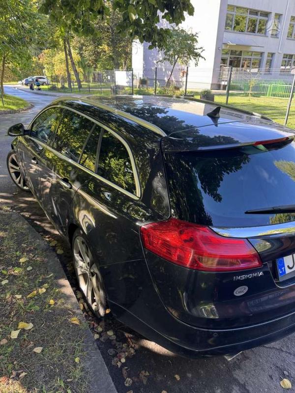 Black Opel Insignia 2012 in Vilnius, with an engine capacity of 1.96 L and mileage of 312 thousand km for 2500 €, photo 10 on AUTOMOTO.COM.LV
