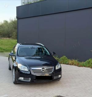 Black Opel Insignia 2012 in Vilnius, with an engine capacity of 1.96 L and mileage of 206 thousand km for 1850 €, photo  on AUTOMOTO.COM.LV