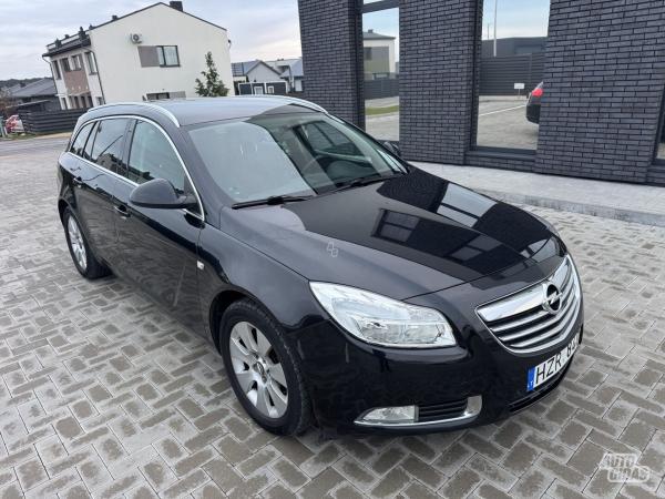 Black Opel Insignia 2012 in Kaunas, with an engine capacity of 2.00 L and mileage of 336 thousand km for 2650 €, photo 4 on AUTOMOTO.COM.LV