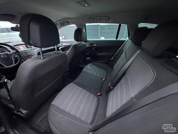 Black Opel Insignia 2012 in Kaunas, with an engine capacity of 2.00 L and mileage of 336 thousand km for 2650 €, photo 8 on AUTOMOTO.COM.LV