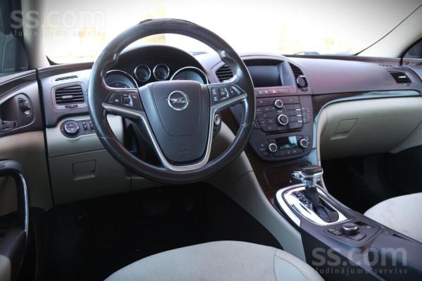 Opel Insignia 2012 Rīga vietnē Melns Opel Insignia 2012 Rīga, ar dzinēja tilpumu 2.00 L un nobraukumu 401 tūkst. km par 2495 €, foto 8 vietnē AUTOMOTO.COM.LV
