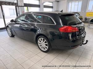 Melns Opel Insignia 2012 Ogre, ar dzinēja tilpumu 2.00 L un nobraukumu 197 tūkst. km par 5995 €, foto 8 vietnē AUTOMOTO.COM.LV