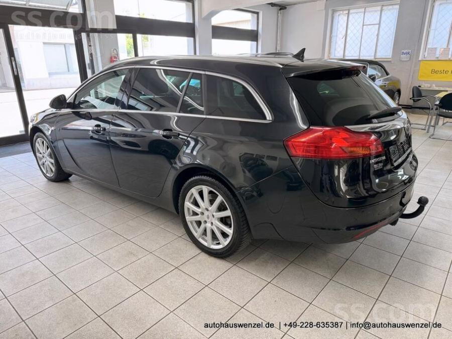Melns Opel Insignia 2012 Ogre, ar dzinēja tilpumu 2.00 L un nobraukumu 197 tūkst. km par 5995 €, foto 8 vietnē AUTOMOTO.COM.LV