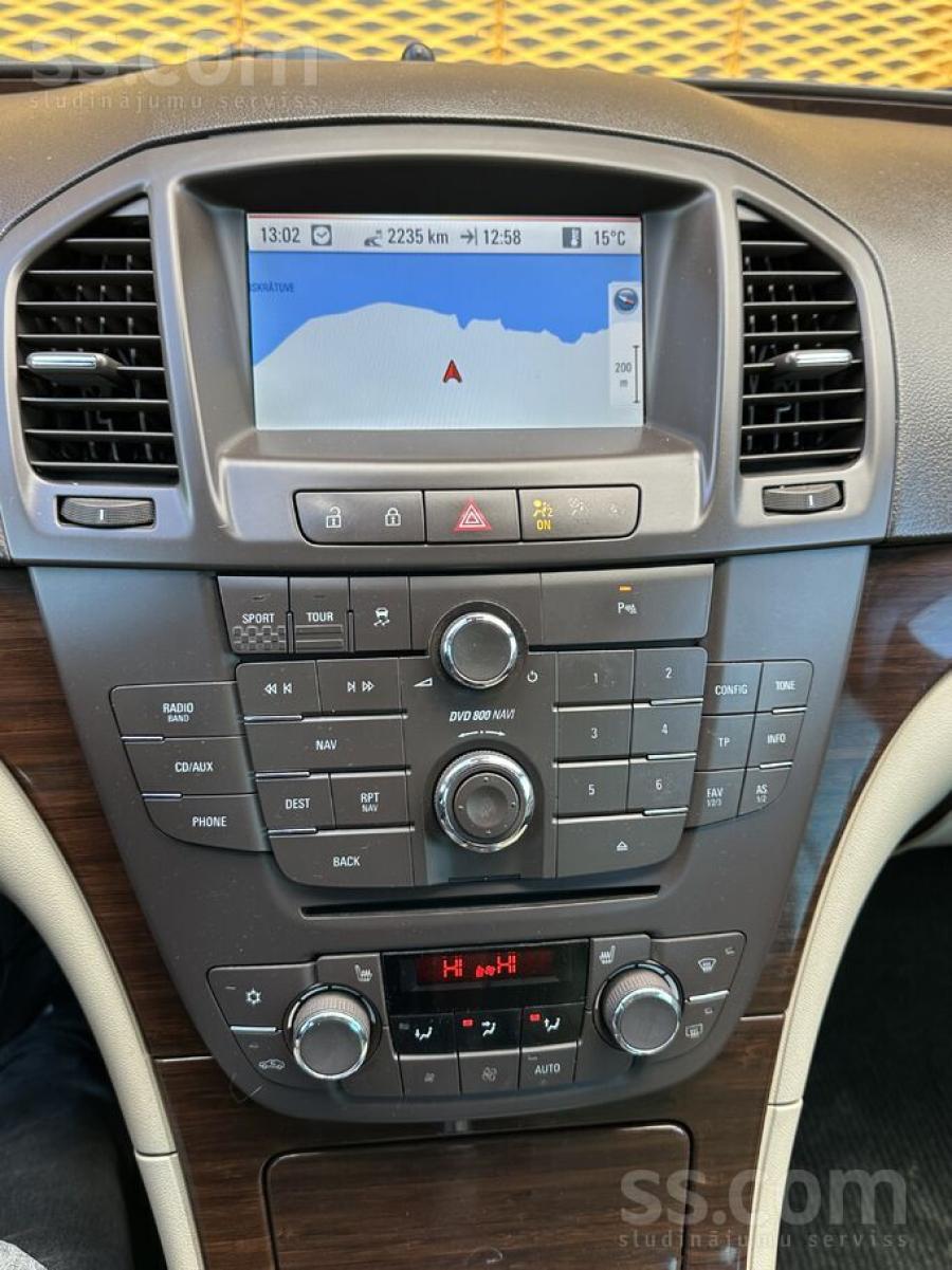Melns Opel Insignia 2012 Ogre, ar dzinēja tilpumu 2.00 L un nobraukumu 197 tūkst. km par 5995 €, foto 20 vietnē AUTOMOTO.COM.LV