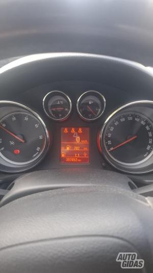 Melns Opel Insignia 2012 Palanga, ar dzinēja tilpumu 2.00 L un nobraukumu 398 tūkst. km par 3100 €, foto 9 vietnē AUTOMOTO.COM.LV