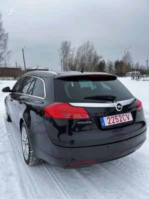 Melns Opel Insignia 2013 Kauņa, ar dzinēja tilpumu 1.96 L un nobraukumu 280 tūkst. km par 5000 €, foto 4 vietnē AUTOMOTO.COM.LV
