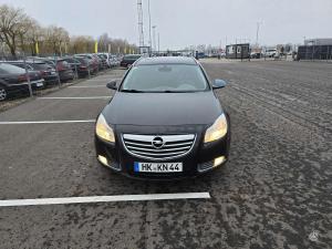 Black Opel Insignia 2013 in Marijampole, with an engine capacity of 1.96 L and mileage of 252 thousand km for 2200 €, photo 2 on AUTOMOTO.COM.LV