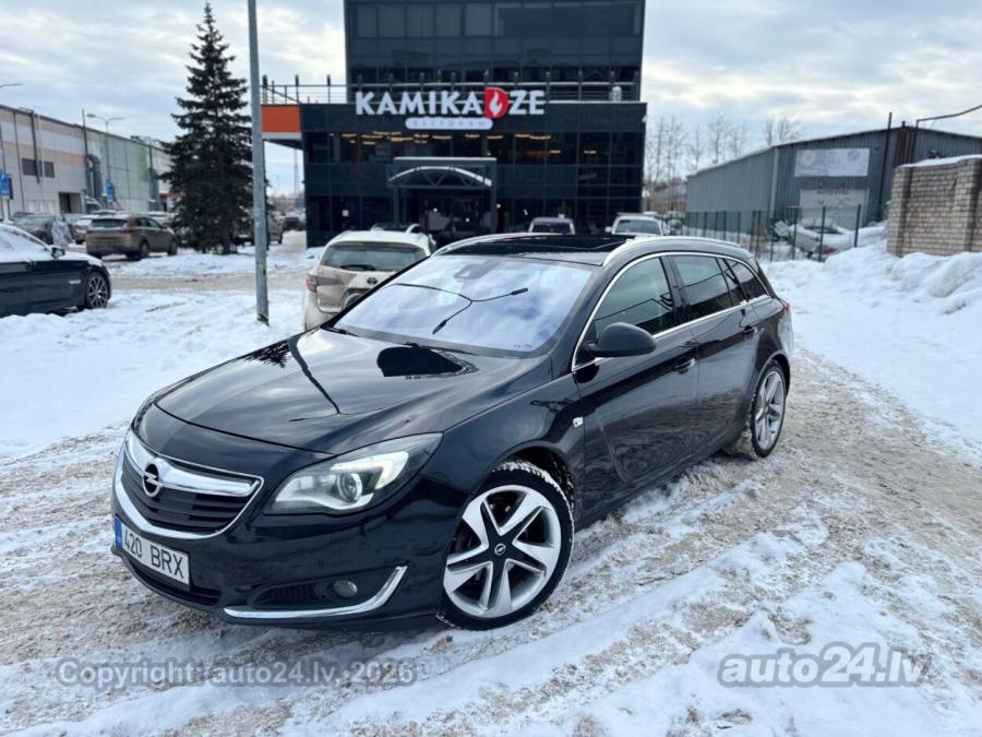 Black Opel Insignia 2013 in Tallinn, with an engine capacity of 2.00 L and mileage of 229 thousand km for 4999 €, photo 1 on AUTOMOTO.COM.LV