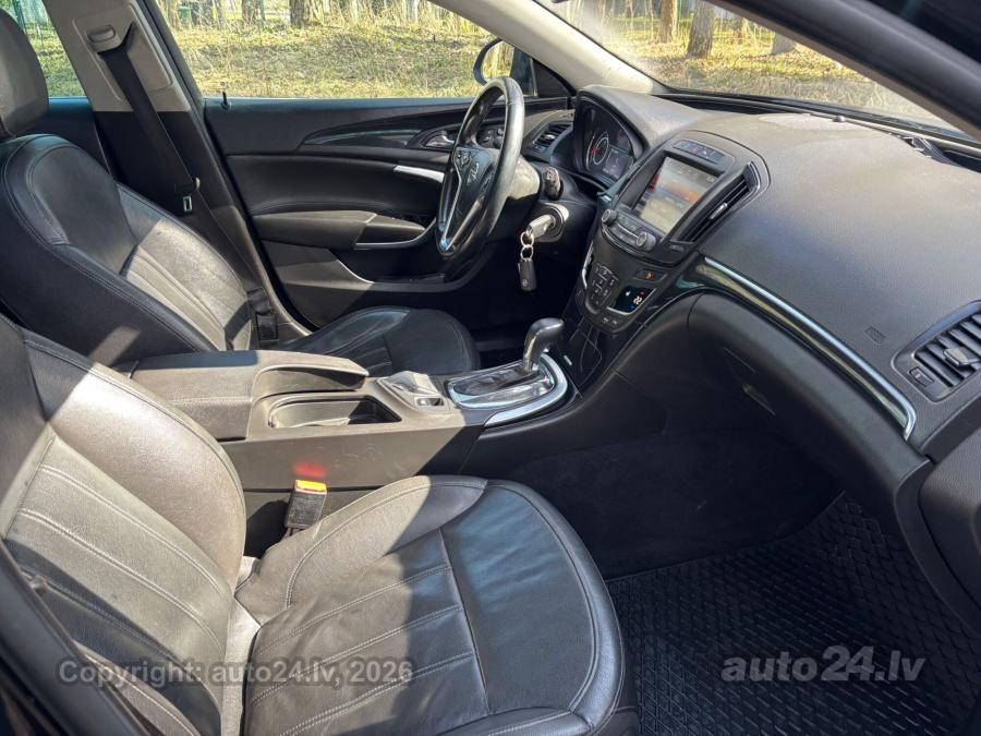 Melns Opel Insignia 2013 Tallina, ar dzinēja tilpumu 2.00 L un nobraukumu 229 tūkst. km par 5499 €, foto 10 vietnē AUTOMOTO.COM.LV