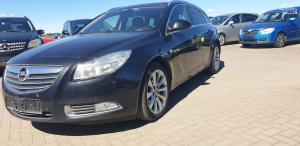 Black Opel Insignia 2013 in Kedainiai, with an engine capacity of 2.00 L and mileage of 278 thousand km for 3350 €, photo 3 on AUTOMOTO.COM.LV