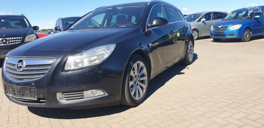 Black Opel Insignia 2013 in Kedainiai, with an engine capacity of 2.00 L and mileage of 278 thousand km for 3350 €, photo 3 on AUTOMOTO.COM.LV